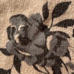 Chelsea & Theodore | Sweaters | Chelsea Theodore Blush Floral Oversized ...